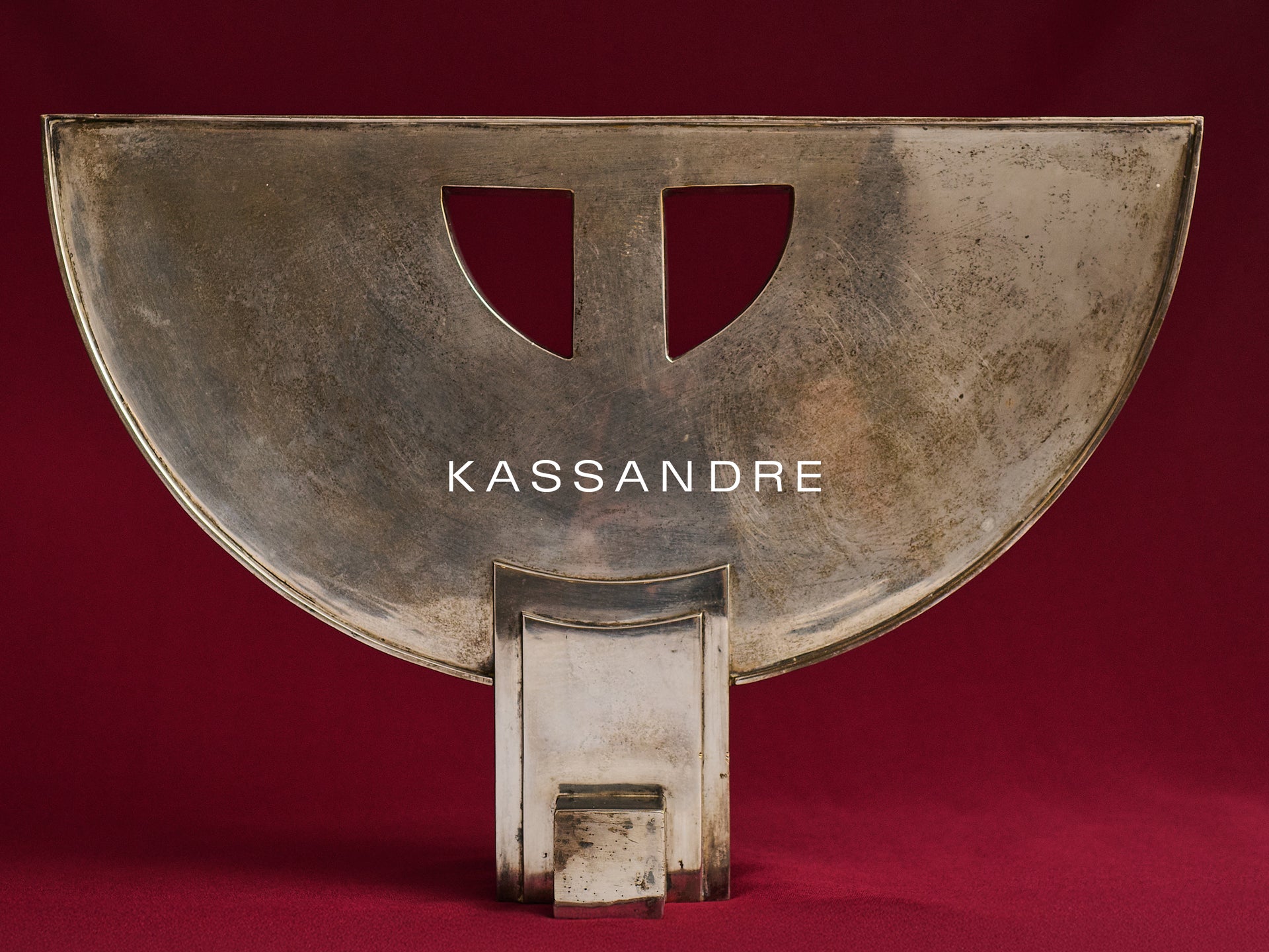 Kassandre – Parisian Leather-Goods House | Sculptural Bags